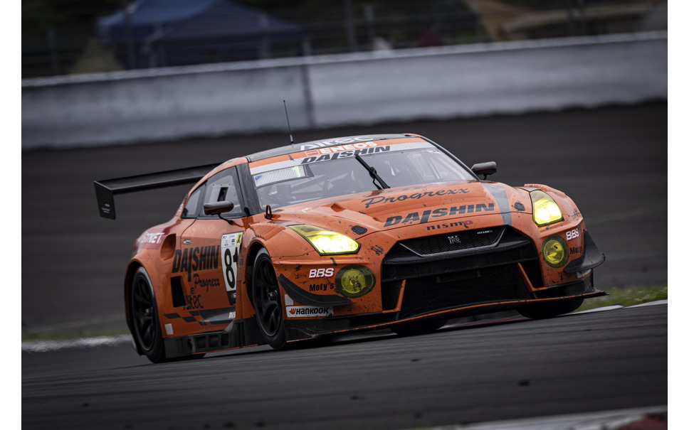 Fuji 24-hour race: Trouble with the top-running DAISHIN GT-R, HELM GT-R reverses ... Super ...