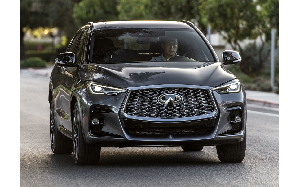 Infiniti SUV coupe, equipped with VC turbo ... US 2023 model in "QX55 ...