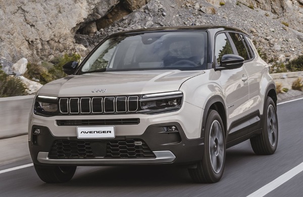 ジープの小型SUV、48Vマイルドハイブリッド設定…従来はEVのみの『アベンジャー』に | レスポンス（Response.jp）