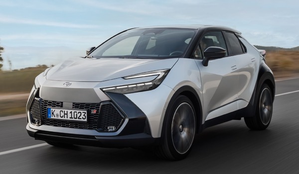 トヨタ『C-HR』新型、「GR SPORT」グレードの新写真を公開…スポーティコンパクト 1枚目の写真・画像 | レスポンス（Response.jp）