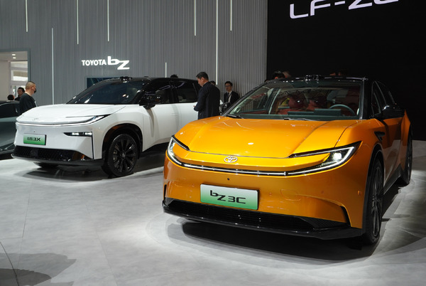 トヨタが新型BEVの『bZ3C』と『bZ3X』を世界初公開…北京モーターショー2024 | レスポンス（Response.jp）