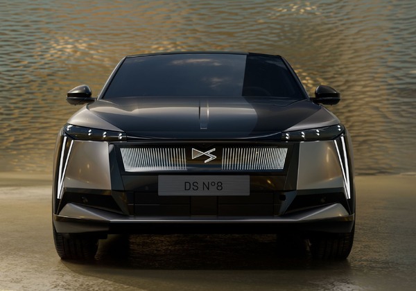 DS、新フラッグシップEV『N°8』発表…航続750km実現 1枚目の写真・画像 | レスポンス（Response.jp）