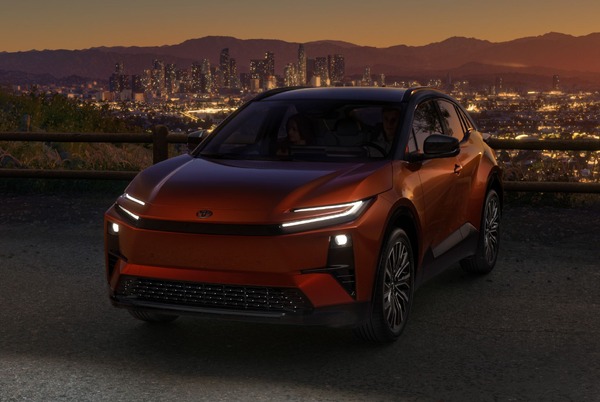 トヨタの新型電動SUV『C-HR BEV』、2026年に北米投入へ | レスポンス（Response.jp）