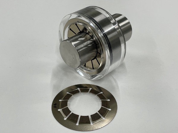 世界最高水準の導電バイパスプレート開発、電動車向けに2026年市場投入へ…NSKワーナー 1枚目の写真・画像 | レスポンス（Response.jp）