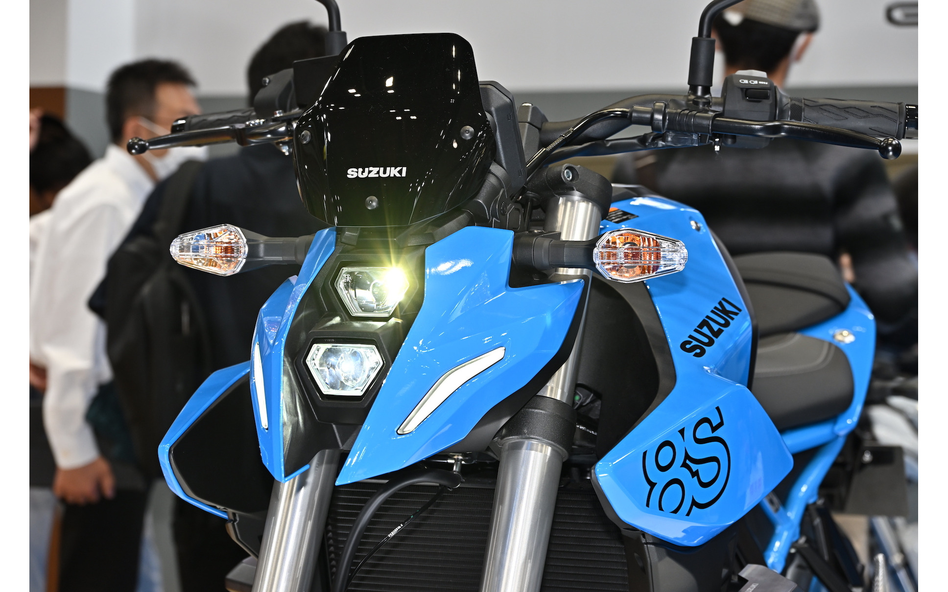 【魅力】ミドルストファイ！スズキ『GSX-8S』 : いまどきバイク