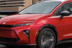 シトロエン ベルランゴ、純正カーサイドタープがバージョン シトロエン ベルランゴ、純正カーサイドタープがバージョン