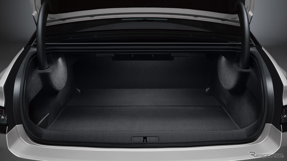 DSの大型サルーン『DS 9』にPHV、「E-TENSE」を欧州発表 1枚目の写真・画像 | レスポンス（Response.jp）