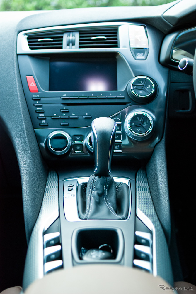 【シトロエン DS5 発表】フレンチラグジュアリーの粋…インテリア写真蔵 14枚目の写真・画像 | レスポンス（Response.jp）