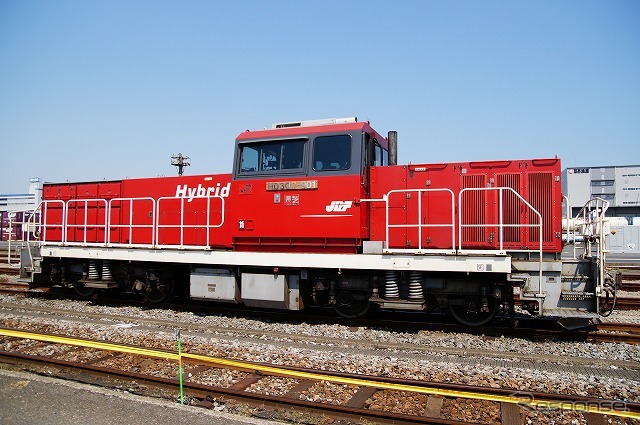 JR貨物 ハイブリッド機関車 HD300-901号機[写真蔵] 13枚目の写真・画像 | レスポンス（Response.jp）