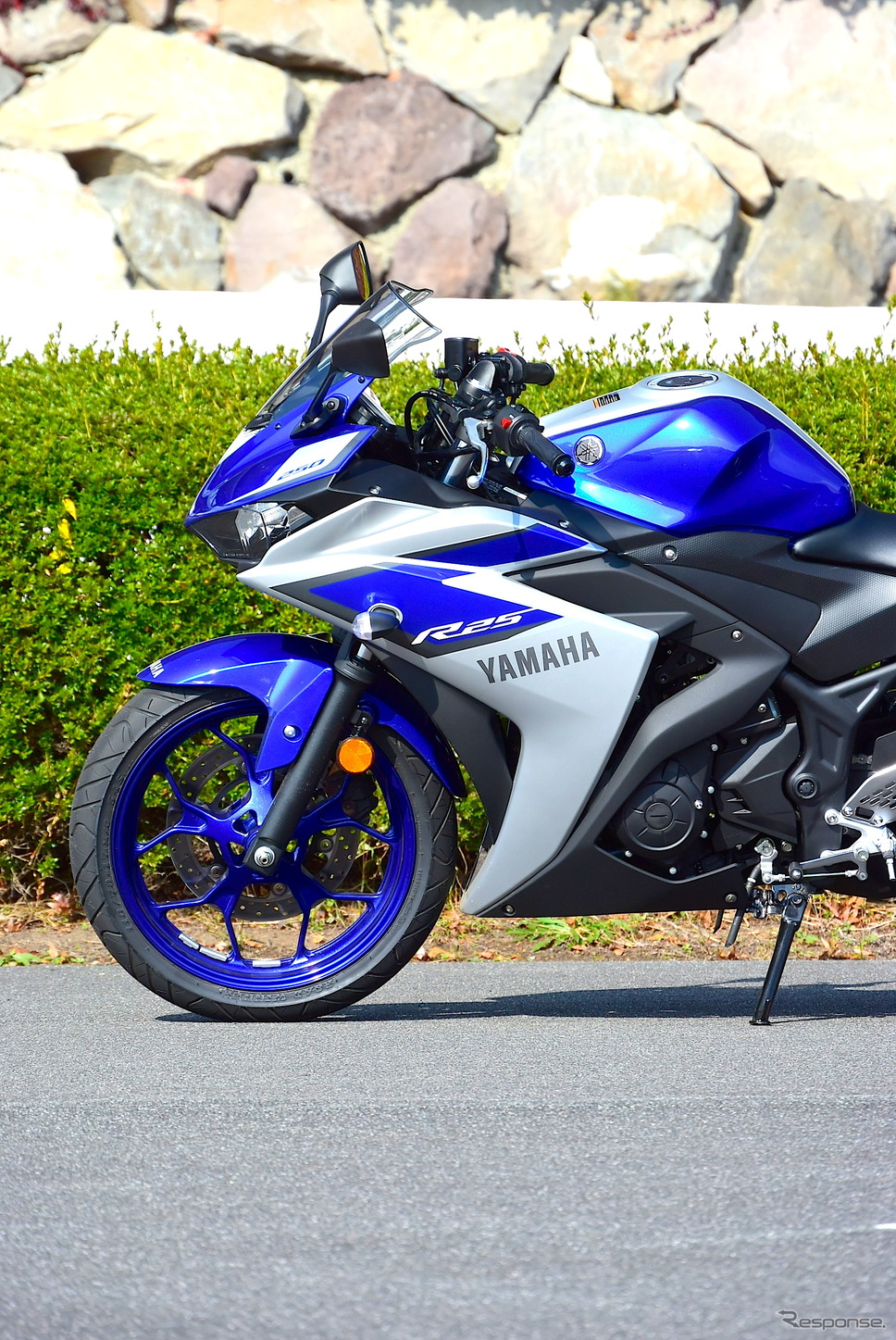 【ヤマハ YZF-R25 発売】“毎日乗れるスーパーバイク”を具現化する車体 5枚目の写真・画像 | レスポンス（Response.jp）