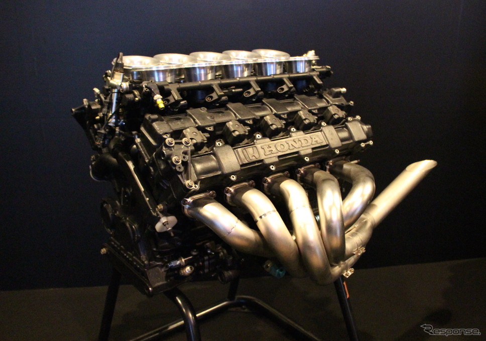 【F1日本G1】鈴鹿に帰ってきたマクラーレン・ホンダ、歴代パワーユニットやマシンを展示 1枚目の写真・画像 | レスポンス（Response.jp）